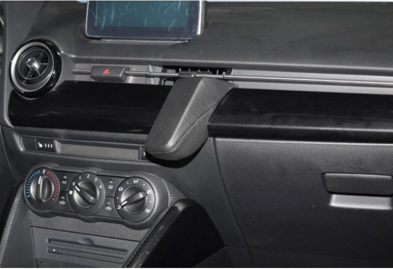 Kuda console Mazda 2/CX3 2015- Zwart
